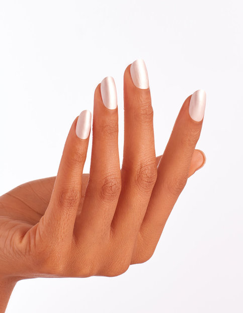 Our Beauty Columnist’s Tips for Light and Breezy Summer Makeup ...