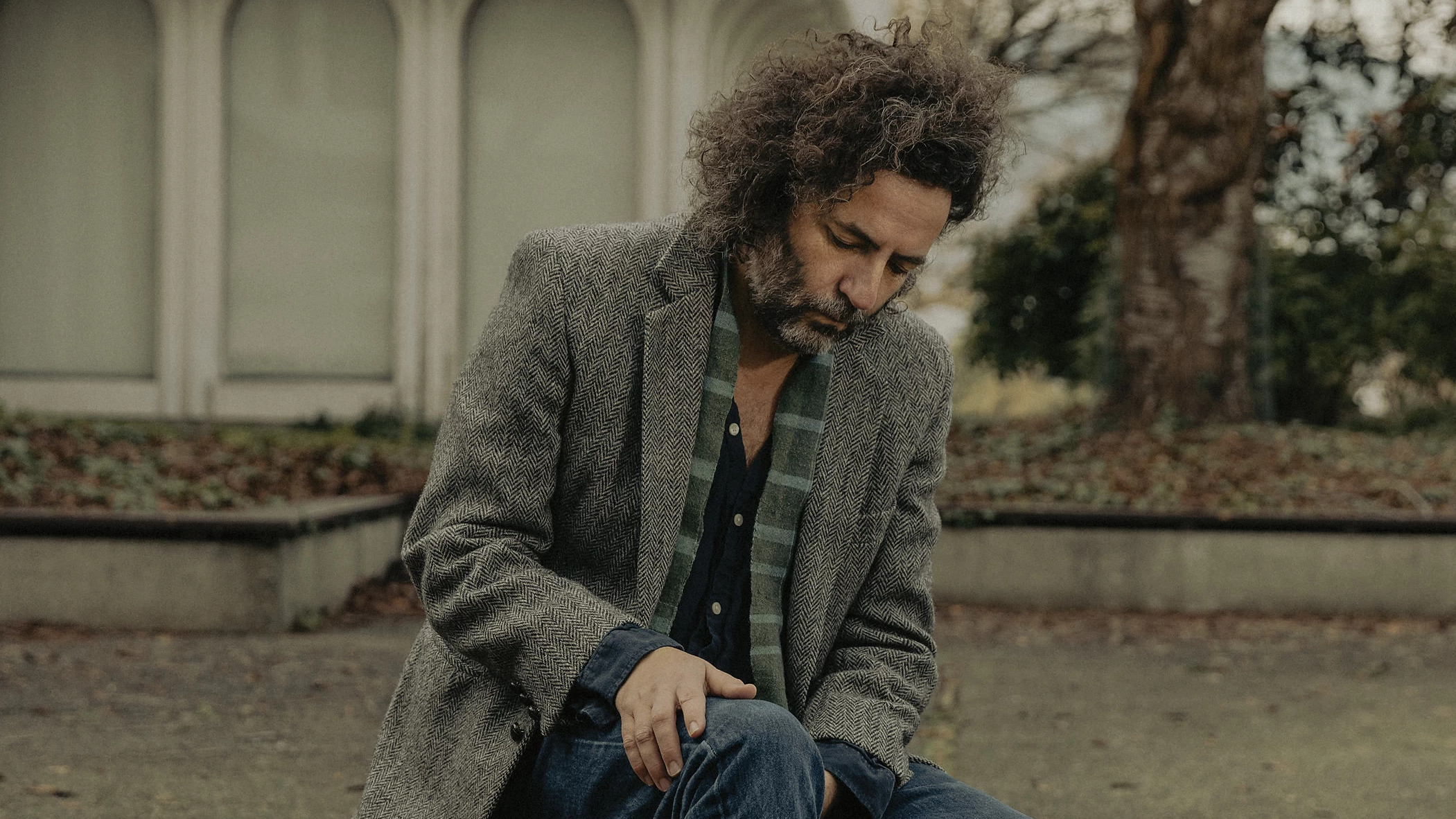 Dan Bejar’s New Destroyer Album Gets Comfortable With Anxiety | MONTECRISTO