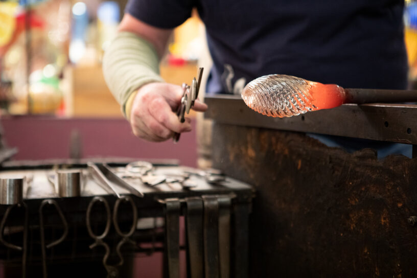 Seattle’s Shimmering Glass Art Scene | MONTECRISTO